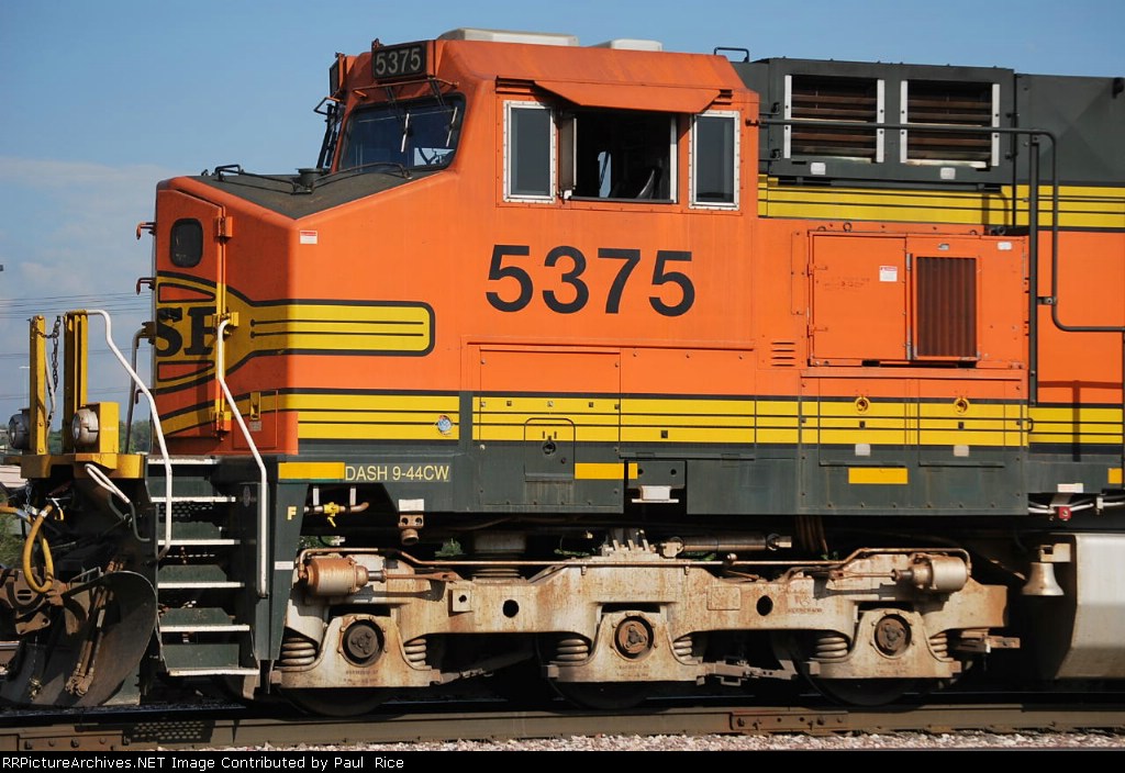 BNSF 5375